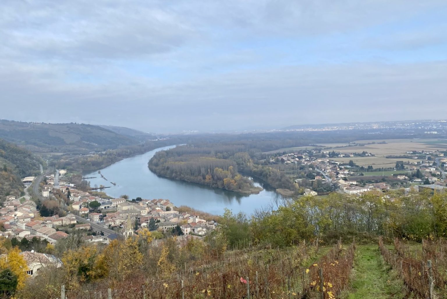 Randonnée et immersion au fil de l'eau: direction l'île de la Platière ...
